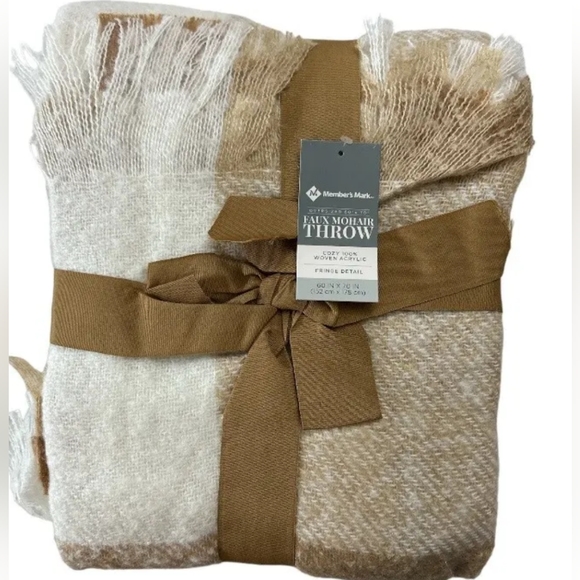 Member's Mark | Bedding | Oversize Faux Mohair Throw 6x70 Nwt | Poshmark